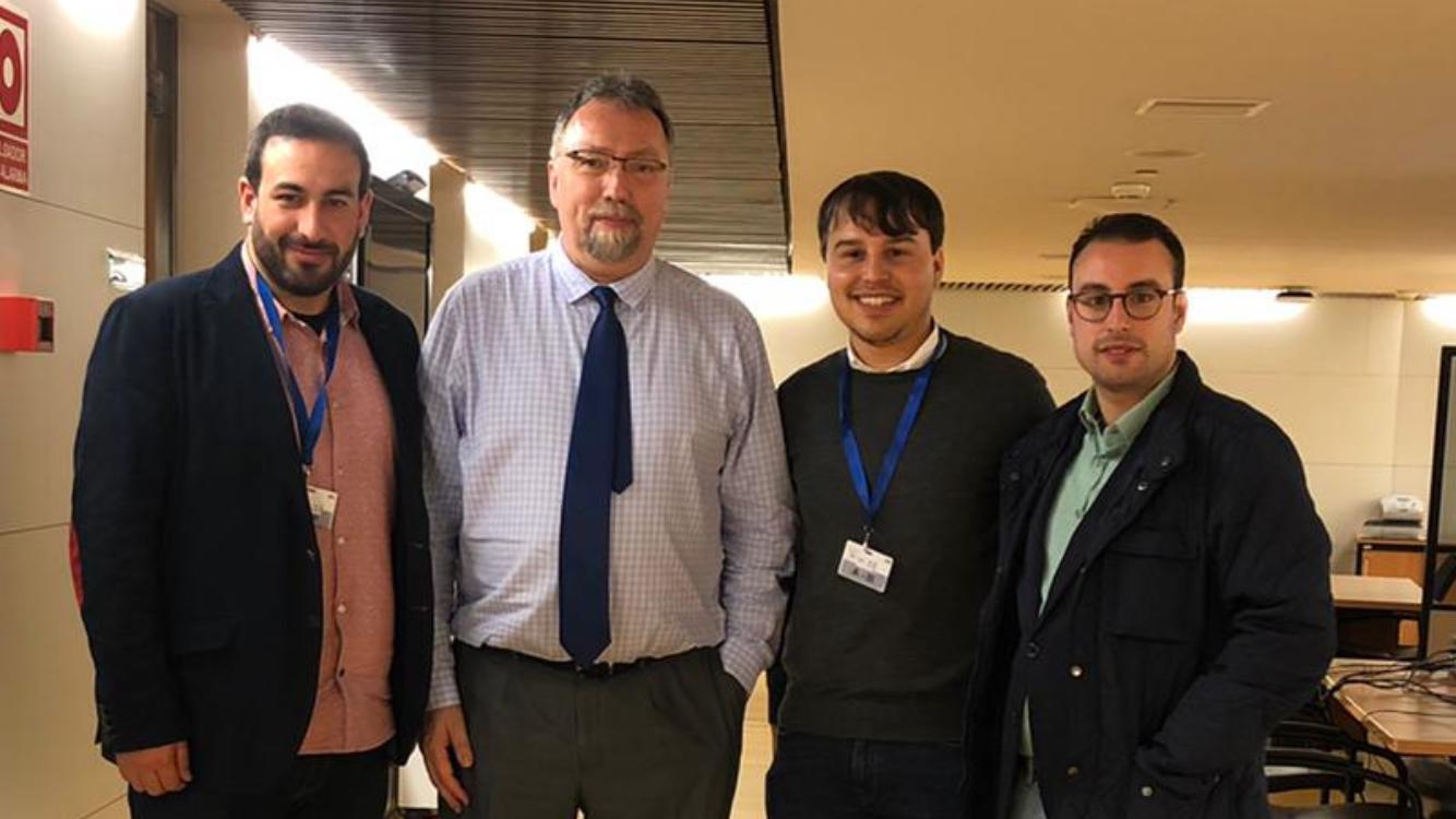 Éstos son los temes qu'Iniciativa pol Asturianu trató colos diputaos ...