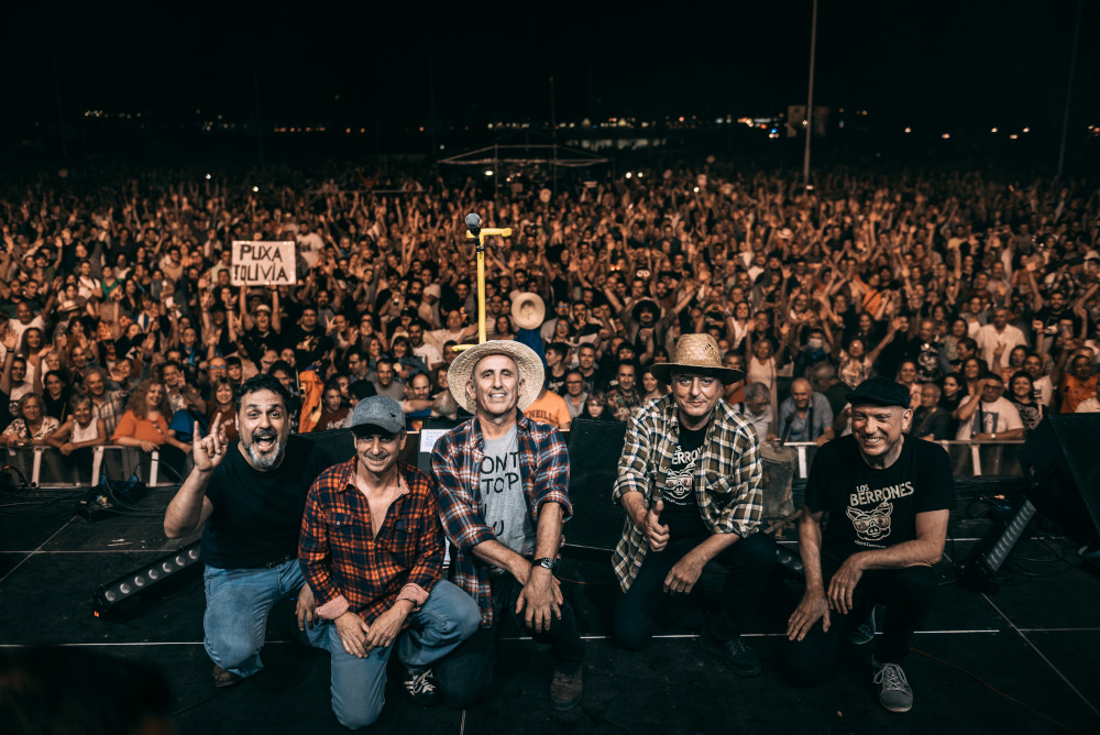 Los Berrones viende toles entraes pal conciertu de despidida de la xira