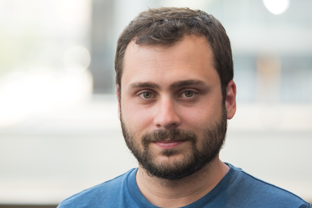 Suárez: “Ye fundamental que l’asturianu tea en Wikipedia, la principal ...